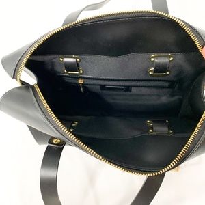 BCBGMaxAzria | Bags | Bcbg Maxazria Black Leather Structured Handbag ...